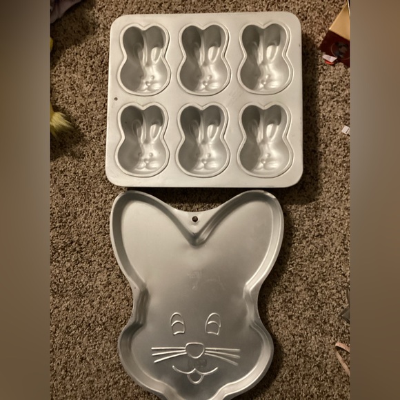 Wilton | Kitchen | Vintage Wilton Bunny Rabbit Cake Pan 6 Mini Cakes ...
